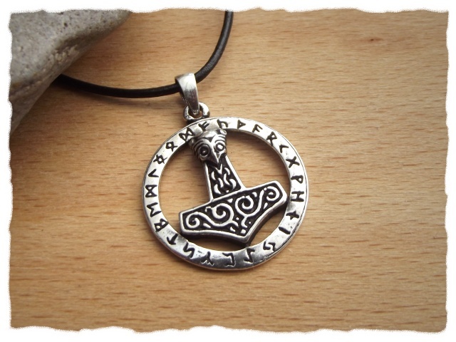 Amulett "Thors Hammer" im Runenkreis - 925er Silber