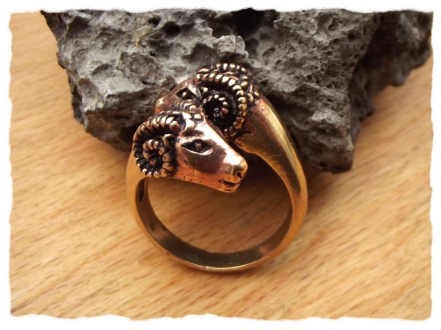 Ring "Zwei Widder" 70/22