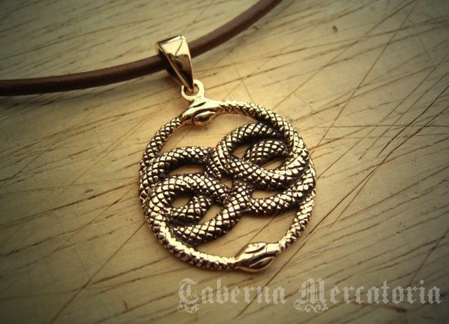 Amulett "AURYN" - Mit Halsband